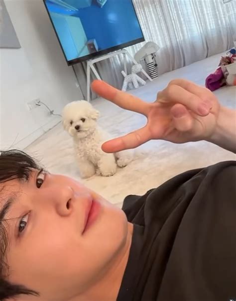 차은우 이토록 훈훈한 남친짤이라니…새해에도 빛나는 비주얼