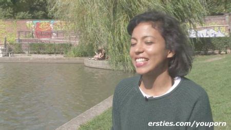 Bokep Ngintip Jilbab Pipis Video Porno