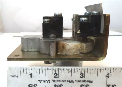 Vapor Dor Trol Model Ah 28 Drivers Door Control Switch Asy 58634169