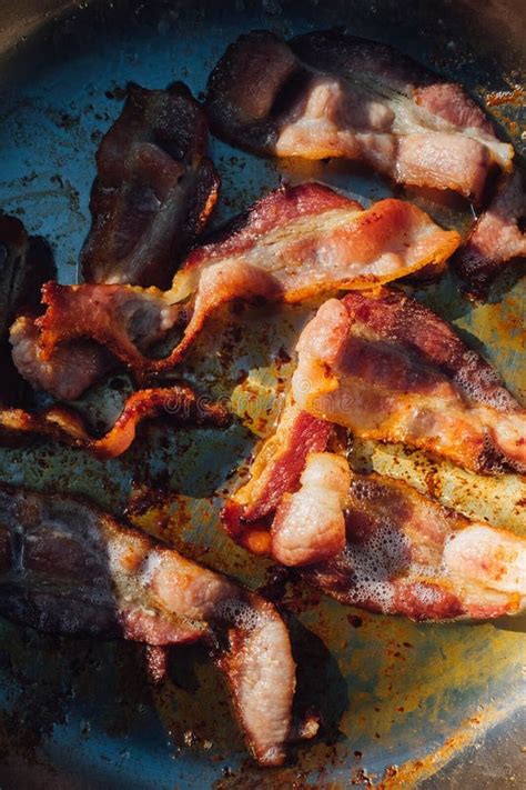 Bacon Sizzling In Pan Stock Image Image Of Bacon Meal 257727707