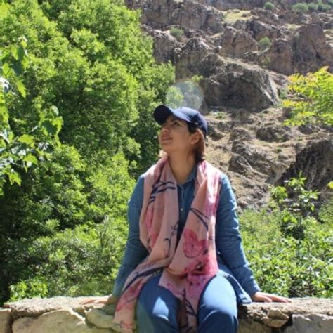 نورا ویرگول