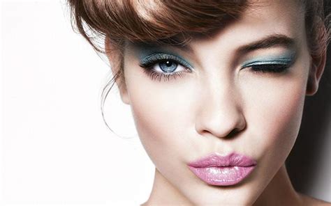 Eyeliner Tips For Blue Eyes Women Hairstyles Makeup Trends Nail Designs Style Tips