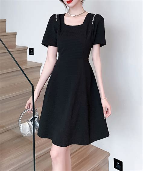 포앤바이앤 청순 격식 원피스 스퀘어넥 반팔 큐빅 어깨장식 허리잘록 플레어 슬리밍 허리 컷오프 단색 A라인 미니원피스 우아한 단아한 깔끔한 결혼식 예식장 하객룩 돌잔치