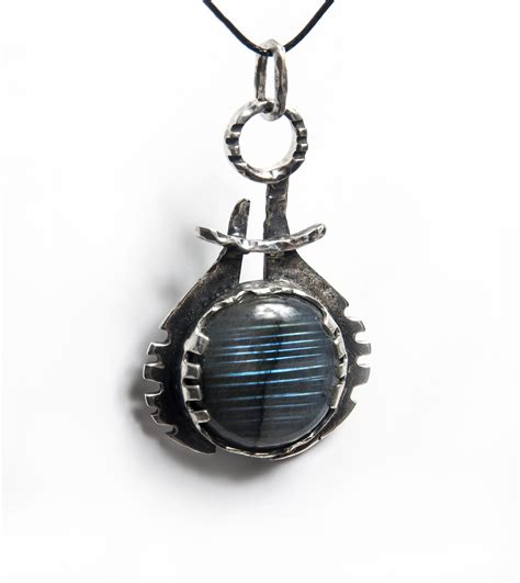 Амулет "Ориентир" | AMULET