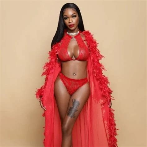 POV TS Samantha Porsha Streams Shemale Amateur Amateur Porn XHamster