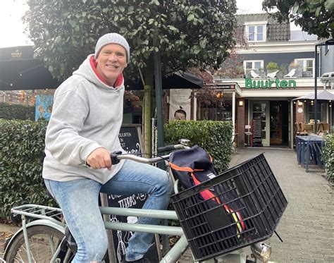 Racende Reporter Roeske Oostkrant Verhalen Maken De Buurt