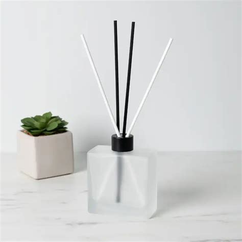 Frosted Square Glass Reed Diffuser Bottle Candlescience