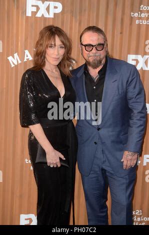 Kurt Sutter Katey Sagal Premiere Screening Of Fxs Sons Of Anarchy