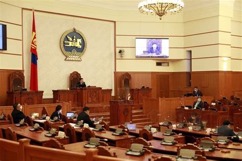 Ц Мөнх оргил Хөдөлмөрийн хуулийг хаврын чуулганаар батална