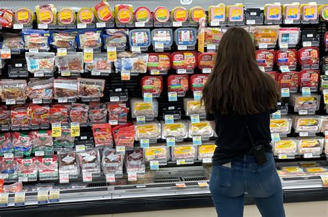 美13州熟食肉遭李斯特菌污染 已致2死33人住院 Boars Head Wiers Farm 火腿 新唐人电视台