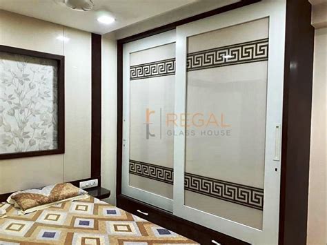 Glossy Modern Interior Glass Wardrobe Shutter At ₹ 375square Feet In