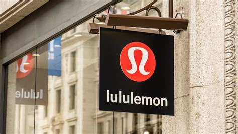 Lululemon Raises Annual Forecasts Betting On Robust Holiday Sales Bof