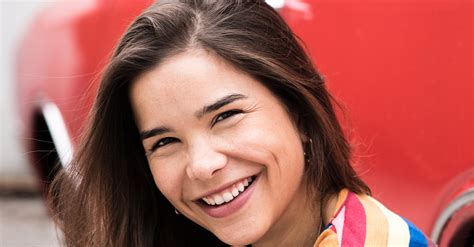 Kika Star Annika Preil Auf Einer Eselfarm Treffen