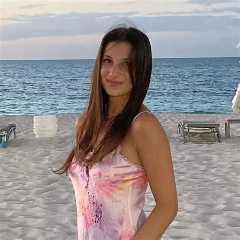 Tillie Mintz Tilliemintz Threads Say More