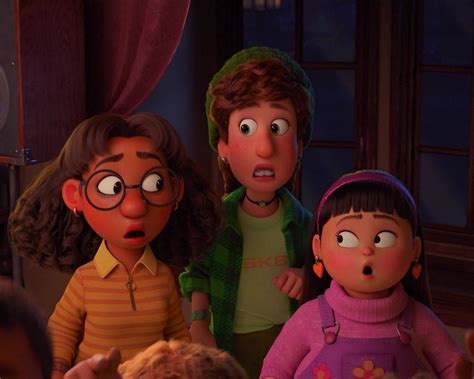Priya Miriam And Abby 😳 Turning Red Pixar Panda Rojo Red Pelicula