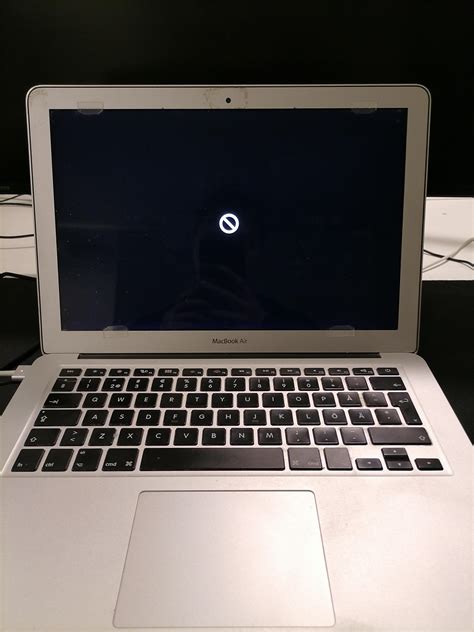 [help] Cant Boot Up My Mac Apple Logo Loads For A While And Then I Get A Prohibotory Sign R