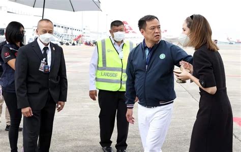 ร่าง ‘จุตินันท์ ภิรมย์ภักดี ถึงไทยแล้ว หลังเสียชีวิตที่สหรัฐอเมริกา