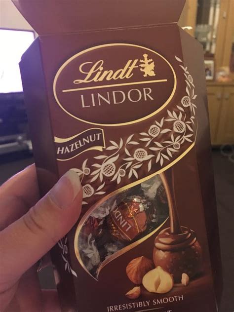 Lindt Lindor Cornet Chocolate Balls Hazelnut By Lindt Reviews Chocolates Candy And Sweets