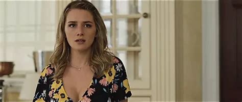 Addison Timlin Sex In That Awkward Moment Scandalplanet Com Brunette