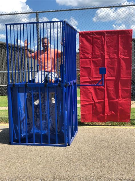Dunking Booth Etx Party Time