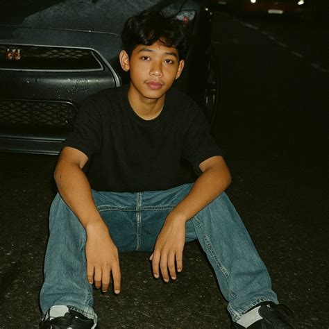 បូរ៉ា Bora Official Youtube