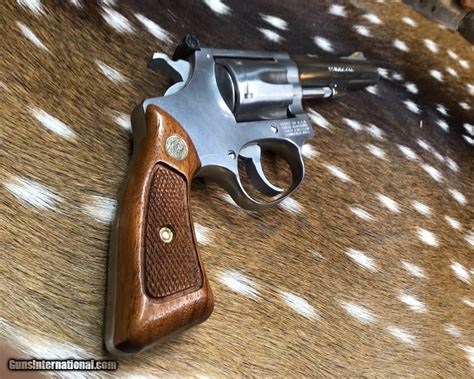 Smith And Wesson Model 651 Special Order No Dash With Dual Cylinders 22mag 22lr Excellent