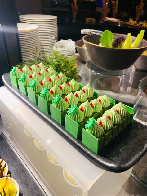 Rashmika Perera On Linkedin Strawberry Pistachio Cake With Pistachio