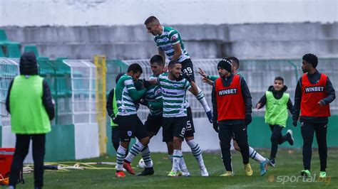 Черно море излиза срещу лидера в Румъния