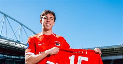 Chivas Anuncia Oficialmente El Traspaso De Mateo Chávez Al Az Alkmaar De La Eredivisie