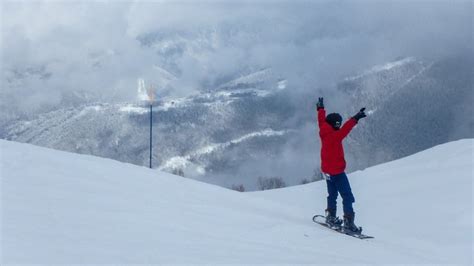 Названы популярные этой зимой горнолыжные курорты России — РТ на русском