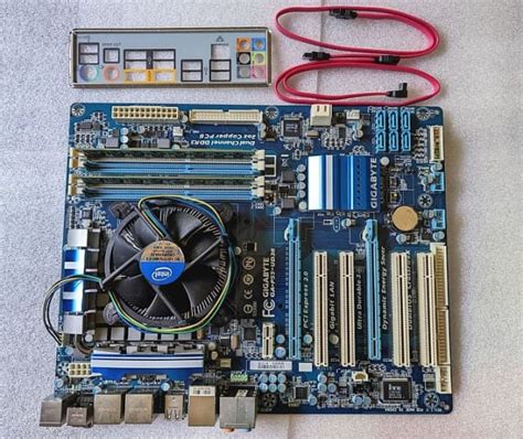 Intel I Quad Core Cpu Motherboard Ram Cooler Sata Cable Combo Components In Castle