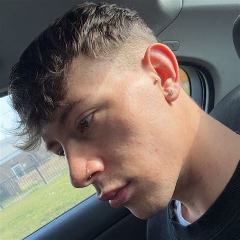 Casey Mitchell🥵 Caseymitchell2 Snapchat Stories Spotlight And Lenses