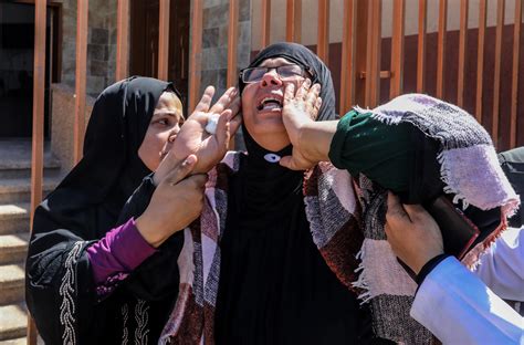 Тројца Палестинци загинаа во израелско гранатирање на бегалски шатори