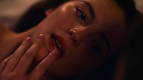 Nude Video Celebs Hailee Steinfeld Sexy Ella Hunt Sexy Dickinson S E