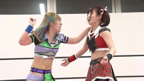 Maki Itoh＜team Red＞ Vs Sena Shiori＜team Blue＞