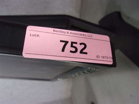 Dell P190st Lcd Monitor Bentley And Associates Llc