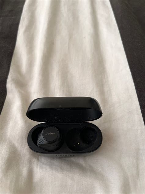 Jabra Elite T Left Ear Bud And Casing Audio Earphones On Carousell