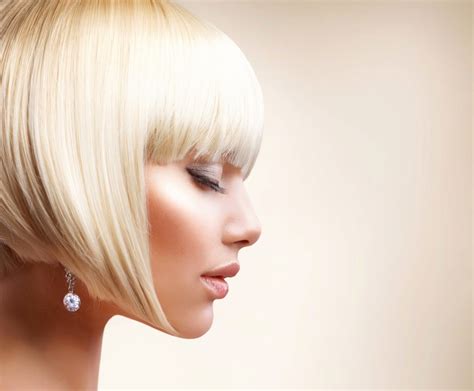 2560x1600 Blonde Profile Girl Makeup Wallpaper Coolwallpapers Me