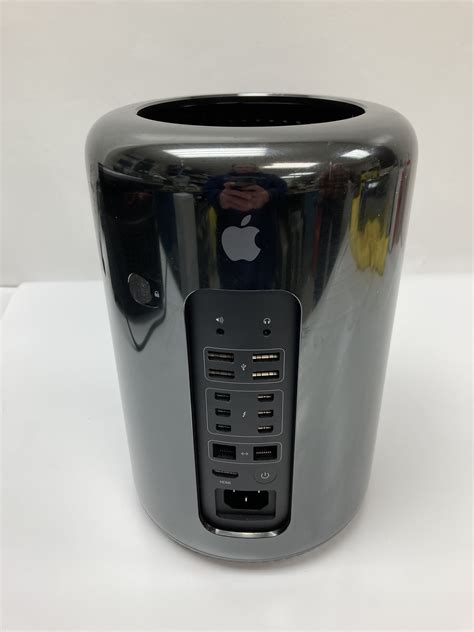 Apple Mac Pro Quad Core Core Intel Xeon E Pro Desktop Kb Mb Gb Memory Computer