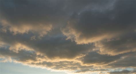 Overcast Skies Over Lees Summit Today Lees Summit 311