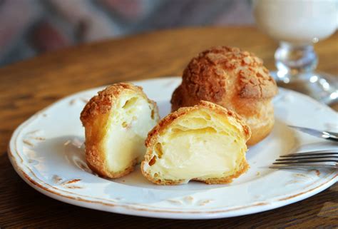 Kakhelebi კახელები Home