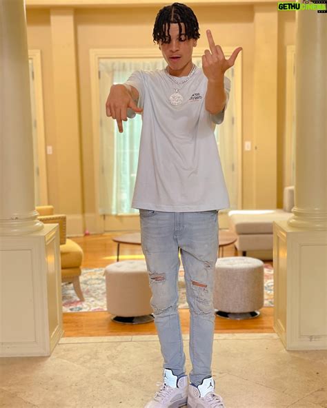 Noah Webster Wiki Biography Age Gallery Spouse And More