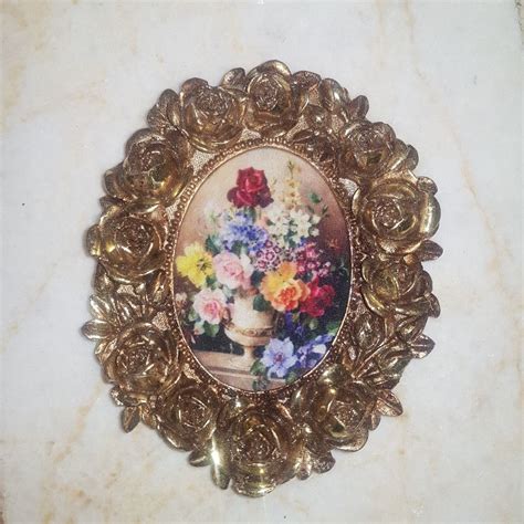 کمدا قیمت و خرید قاب عکس دیواری کوچک رنگ طبق عکس سایز بیضی شکل طبق ع