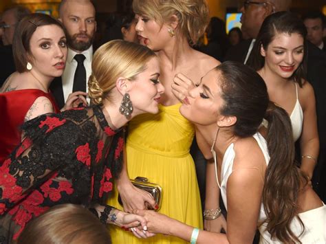 Lez Sex Selena Gomez