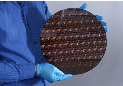 IBM Debuts New Chip Technology That Could Make Your Phone Last 4 Days On A Charge