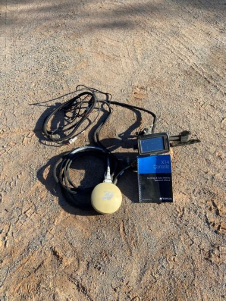 Lot 74 Gps Positioning System Auctionsplus