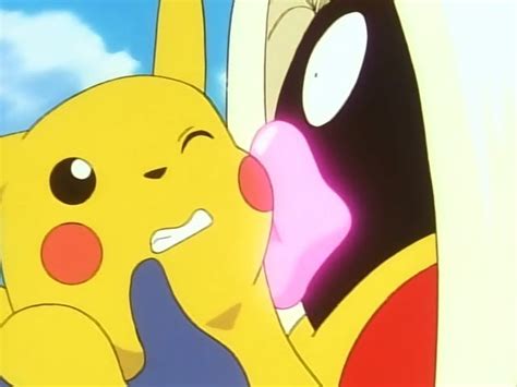 Pikachu Kiss Pikachu
