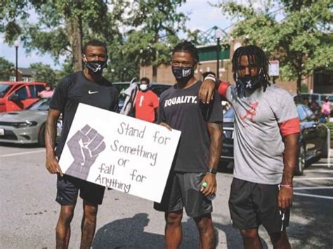 Devonta Smith Net Worth Nfl Contract Endorsements Girlfriend House And More