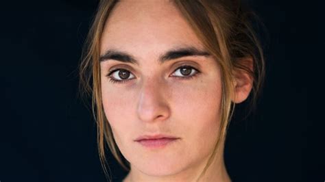 Regisseurin Lena Brasch Bringt Texte Ihres Onkels Auf Die Bühne Rbb24