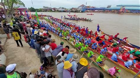 ពិធីប្រណាំងទូកង ថ្ងៃផ្តាច់ព្រ័ត្រ ទីរួមខេត្តកំពង់ធំ 📆 ថ្ងៃទី២៩ ខែតុលា ឆ្នាំ២០២៣ ញញឹមមានលាភ 2